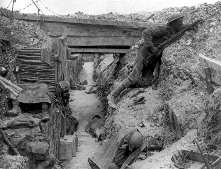 Trench club in the exhibition at the Deutschlandmuseum